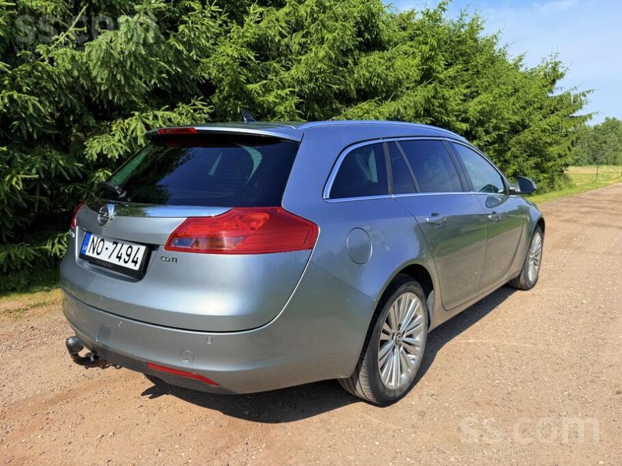 Pelēks Opel Insignia 2011 Talsi, ar dzinēja tilpumu 2.00 L un nobraukumu 304 tūkst. km par 3800 €, foto 5 vietnē AUTOMOTO.COM.LV