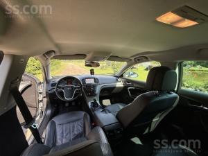 Pelēks Opel Insignia 2011 Talsi, ar dzinēja tilpumu 2.00 L un nobraukumu 304 tūkst. km par 3800 €, foto 9 vietnē AUTOMOTO.COM.LV