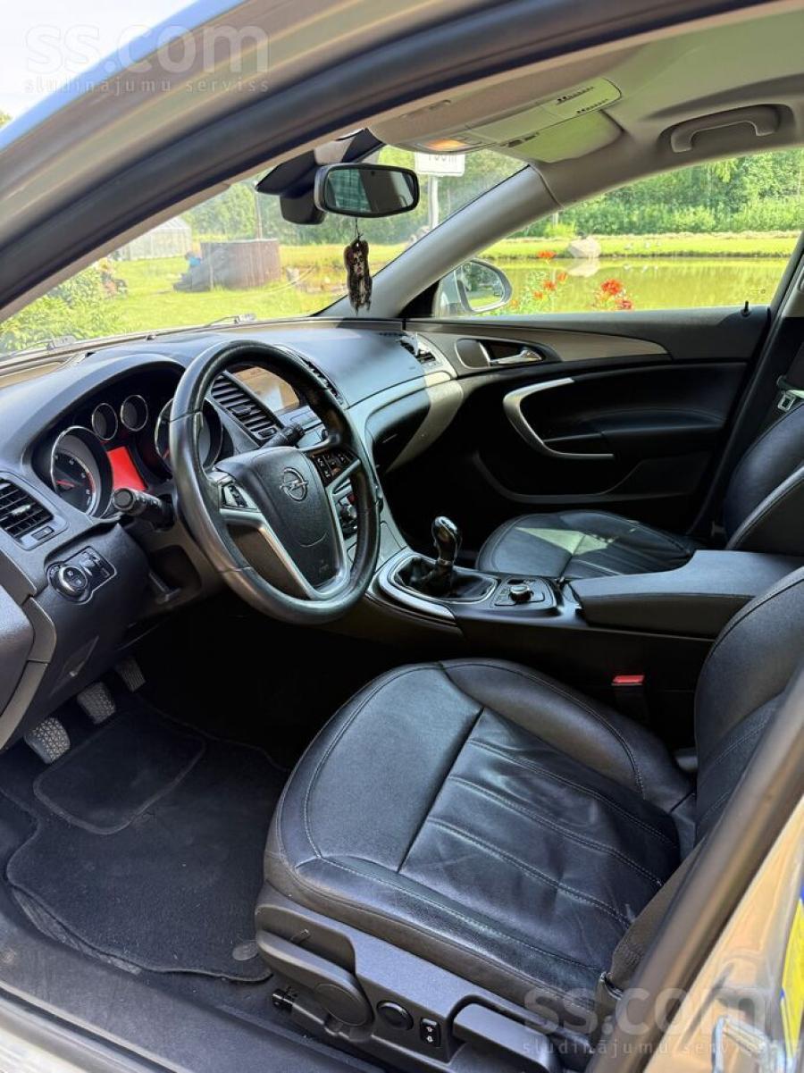 Pelēks Opel Insignia 2011 Talsi, ar dzinēja tilpumu 2.00 L un nobraukumu 304 tūkst. km par 3800 €, foto 10 vietnē AUTOMOTO.COM.LV