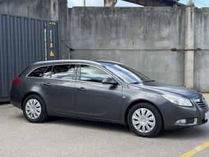 Grey Opel Insignia 2011 in Vilnius, with an engine capacity of 1.96 L and mileage of 247 thousand km for 2450 €, photo 5 on AUTOMOTO.COM.LV