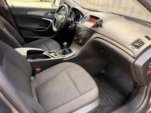 Grey Opel Insignia 2011 in Vilnius, with an engine capacity of 1.96 L and mileage of 247 thousand km for 2450 €, photo 15 on AUTOMOTO.COM.LV