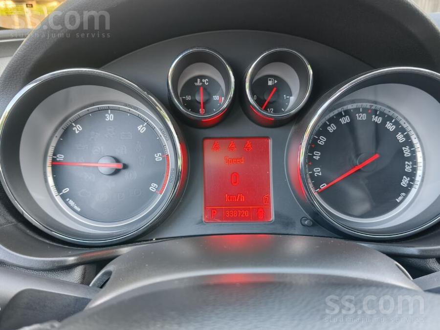 Grey Opel Insignia 2011 in Riga, with an engine capacity of 2.00 L and mileage of 335 thousand km for 2199 €, photo 20 on AUTOMOTO.COM.LV