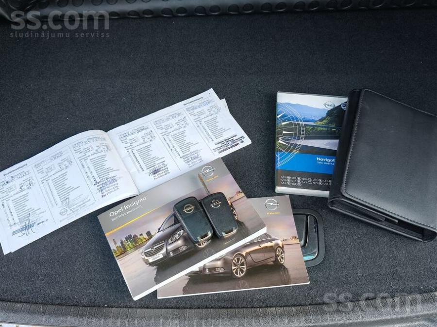 Grey Opel Insignia 2011 in Riga, with an engine capacity of 2.00 L and mileage of 335 thousand km for 2199 €, photo 21 on AUTOMOTO.COM.LV