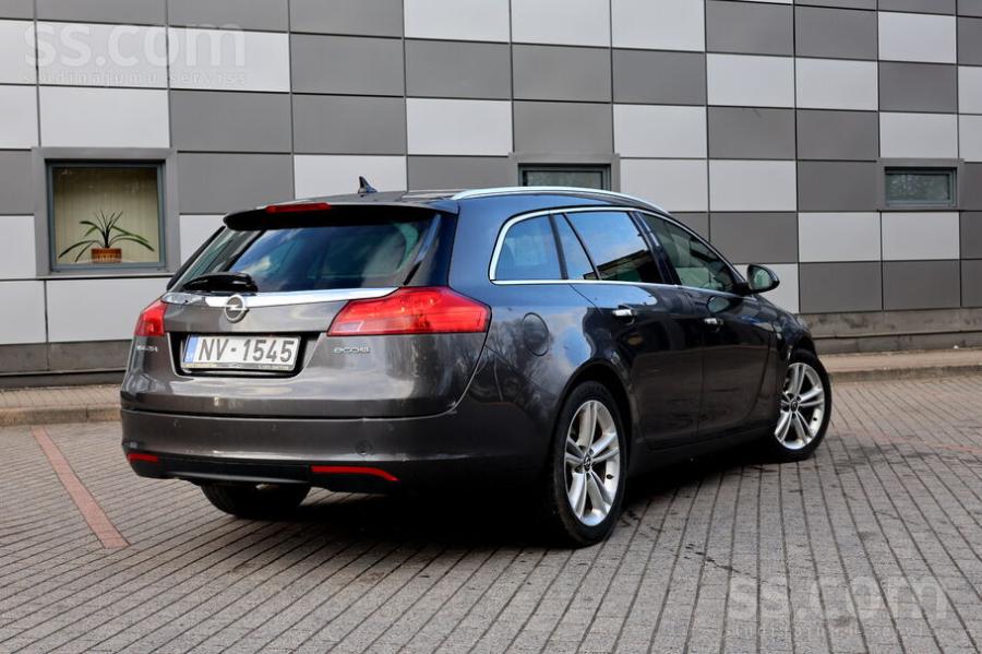 Grey Opel Insignia 2011 in Kuldiga, with an engine capacity of 2.00 L and mileage of 0 thousand km for 4170 €, photo 6 on AUTOMOTO.COM.LV