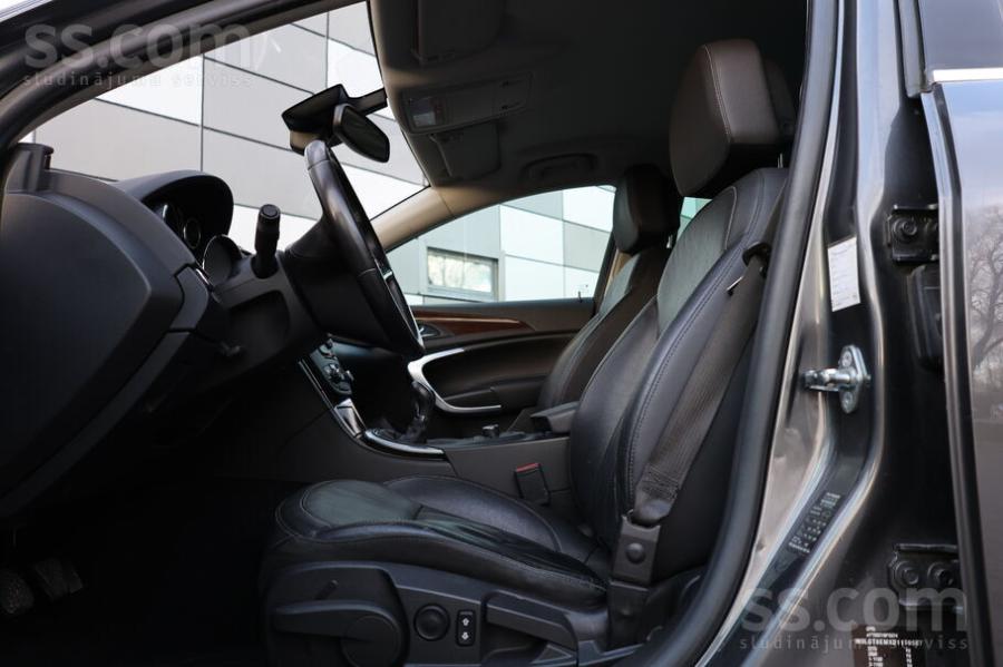 Grey Opel Insignia 2011 in Kuldiga, with an engine capacity of 2.00 L and mileage of 0 thousand km for 4170 €, photo 7 on AUTOMOTO.COM.LV