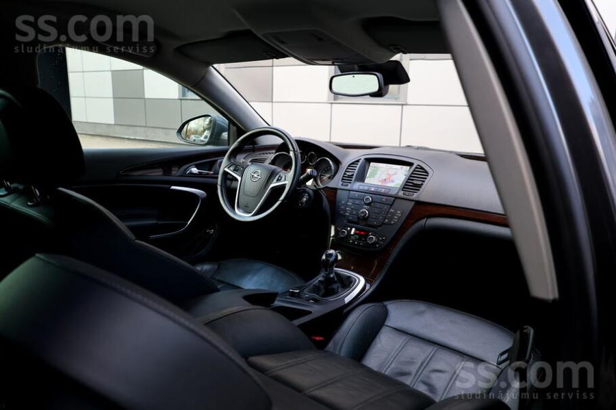 Grey Opel Insignia 2011 in Kuldiga, with an engine capacity of 2.00 L and mileage of 0 thousand km for 4170 €, photo 10 on AUTOMOTO.COM.LV