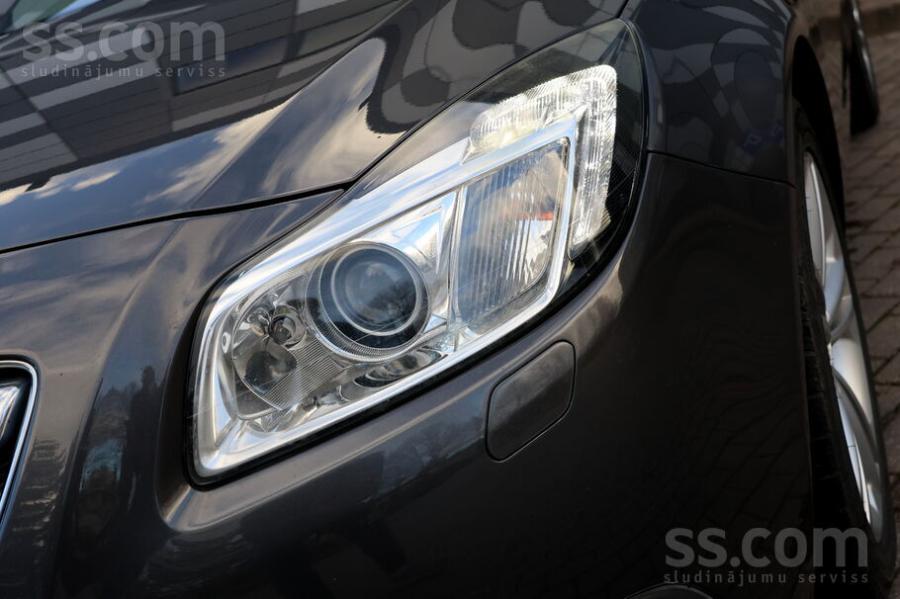 Grey Opel Insignia 2011 in Kuldiga, with an engine capacity of 2.00 L and mileage of 0 thousand km for 4170 €, photo 21 on AUTOMOTO.COM.LV