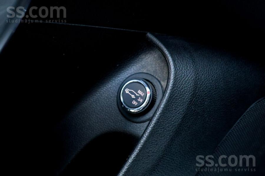 Grey Opel Insignia 2011 in Kuldiga, with an engine capacity of 2.00 L and mileage of 0 thousand km for 4170 €, photo 23 on AUTOMOTO.COM.LV