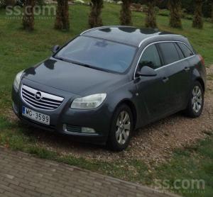 Grey Opel Insignia 2011 in Rezekne, with an engine capacity of 2.00 L and mileage of 289 thousand km for 1350 €, photo  on AUTOMOTO.COM.LV