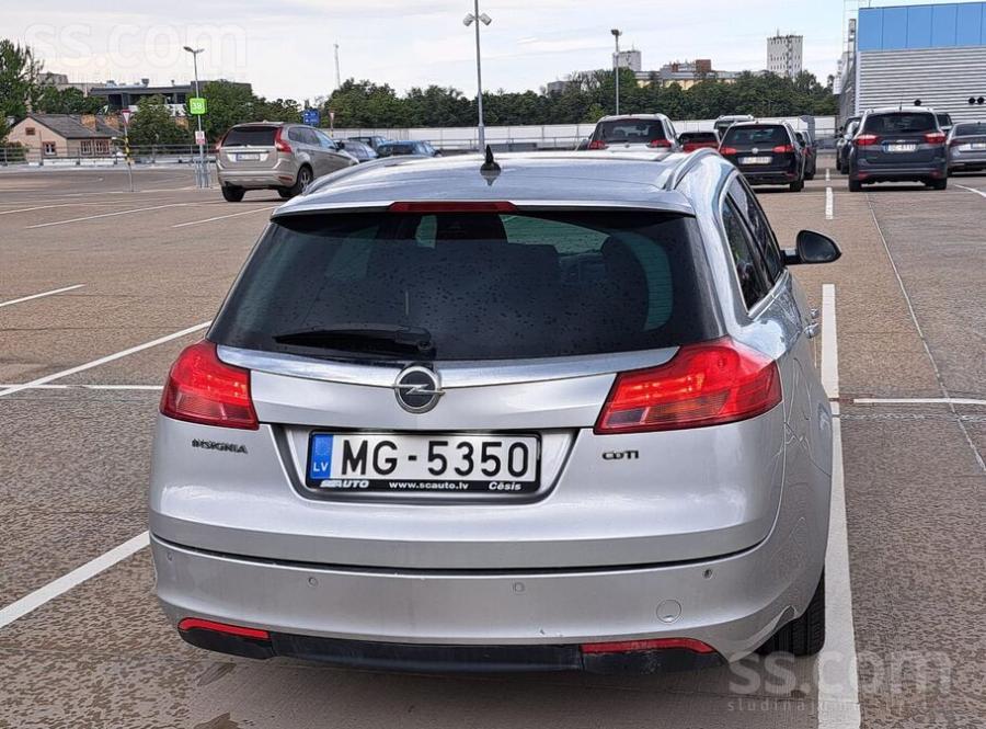 Pelēks Opel Insignia 2011 Rīga, ar dzinēja tilpumu 2.00 L un nobraukumu 0 tūkst. km par 4200 €, foto 4 vietnē AUTOMOTO.COM.LV