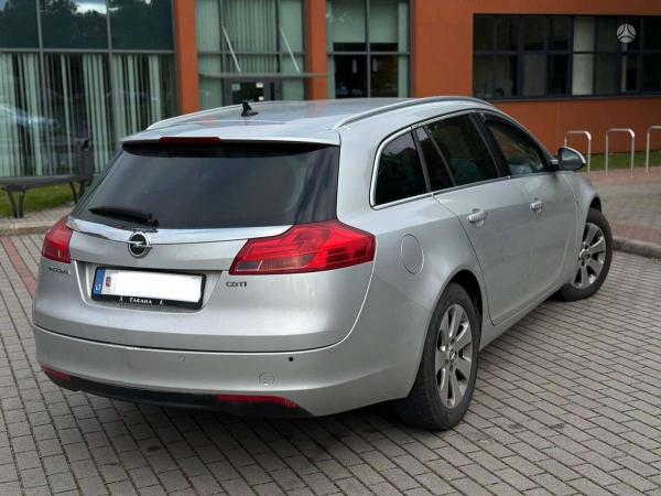 Pelēks Opel Insignia 2011 Klaipėda, ar dzinēja tilpumu 1.96 L un nobraukumu 297 tūkst. km par 2950 €, foto 5 vietnē AUTOMOTO.COM.LV