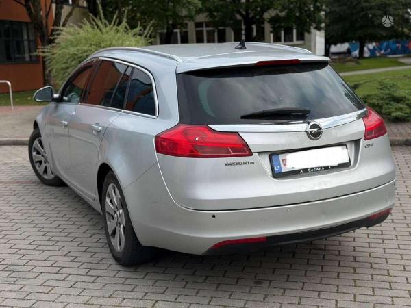 Pelēks Opel Insignia 2011 Klaipėda, ar dzinēja tilpumu 1.96 L un nobraukumu 297 tūkst. km par 2950 €, foto 8 vietnē AUTOMOTO.COM.LV