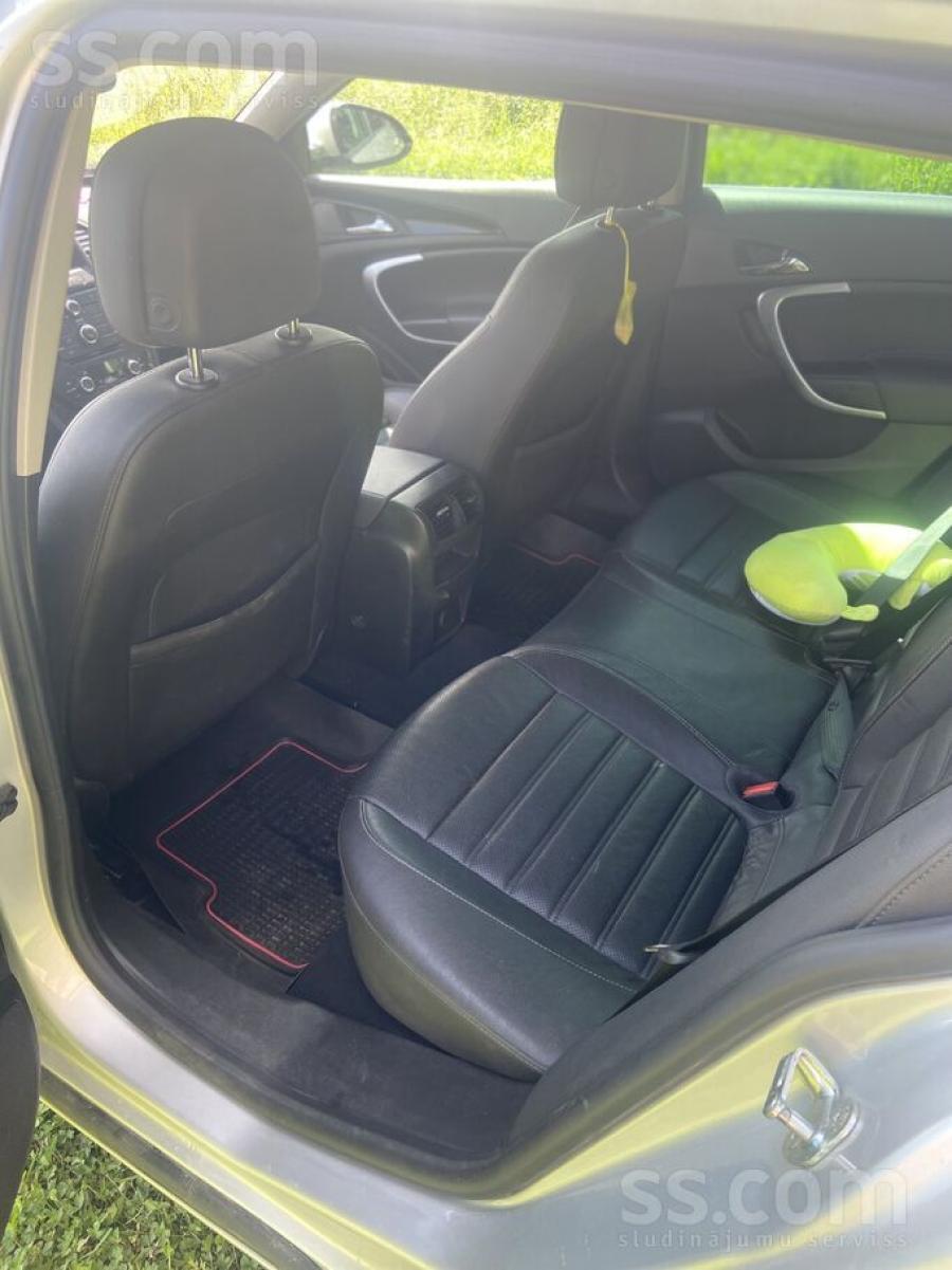 Pelēks Opel Insignia 2011 Madona, ar dzinēja tilpumu 2.00 L un nobraukumu 309 tūkst. km par 3700 €, foto 5 vietnē AUTOMOTO.COM.LV