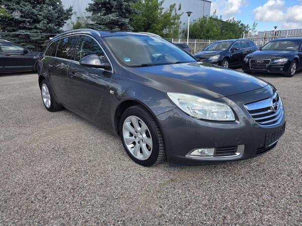 Pelēks Opel Insignia 2011 Marijampole, ar dzinēja tilpumu 1.96 L un nobraukumu 211 tūkst. km par 3300 €, foto 2 vietnē AUTOMOTO.COM.LV