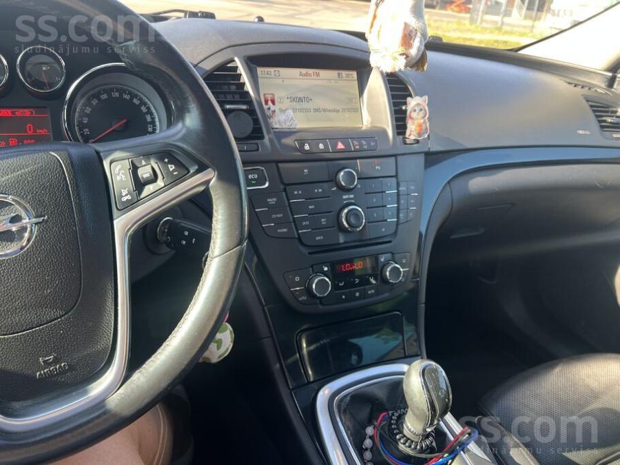 Pelēks Opel Insignia 2011 Rīga, ar dzinēja tilpumu 2.00 L un nobraukumu 273 tūkst. km par 4211 €, foto 3 vietnē AUTOMOTO.COM.LV