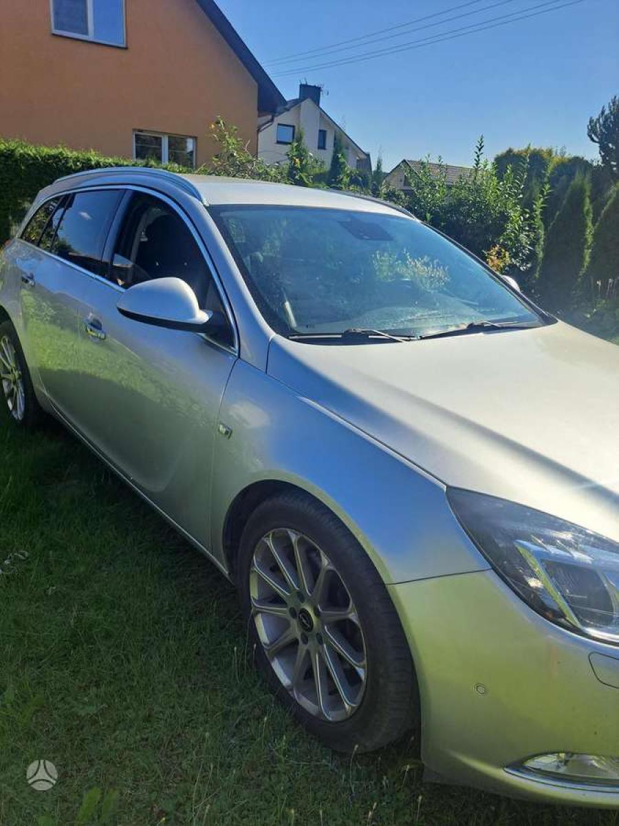 Grey Opel Insignia 2011 in Jonava, with an engine capacity of 2.00 L and mileage of 363 thousand km for 2200 €, photo 7 on AUTOMOTO.COM.LV