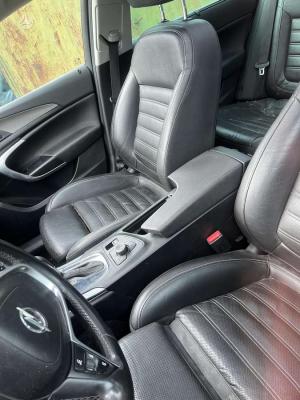 Pelēks Opel Insignia 2011 Klaipėda, ar dzinēja tilpumu 1.96 L un nobraukumu 400 tūkst. km par 1250 €, foto 4 vietnē AUTOMOTO.COM.LV