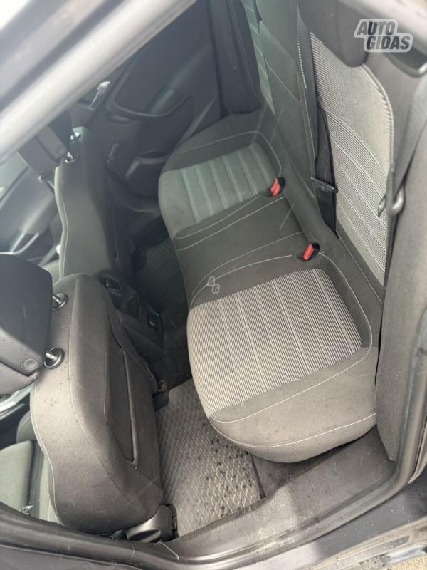 Pelēks Opel Insignia 2011 Kauņa, ar dzinēja tilpumu 1.90 L un nobraukumu 288 tūkst. km par 2900 €, foto 10 vietnē AUTOMOTO.COM.LV