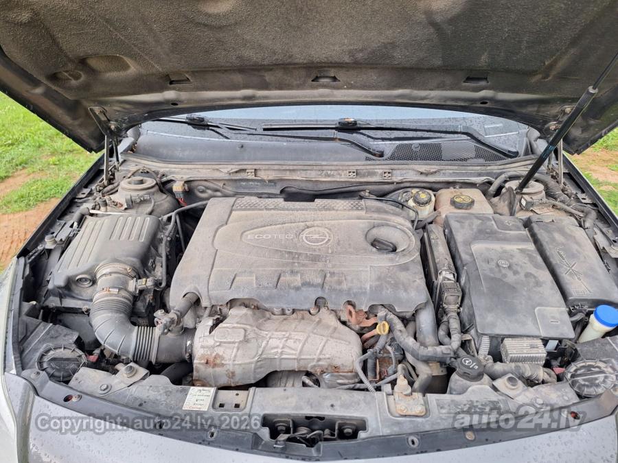 Pelēks Opel Insignia 2011 Tartu, ar dzinēja tilpumu 2.00 L un nobraukumu 336 tūkst. km par 2200 €, foto 12 vietnē AUTOMOTO.COM.LV