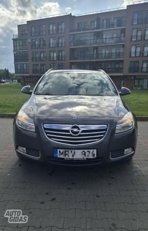 Grey Opel Insignia 2011 in Vilnius, with an engine capacity of 2.00 L and mileage of 253 thousand km for 3500 €, photo 6 on AUTOMOTO.COM.LV