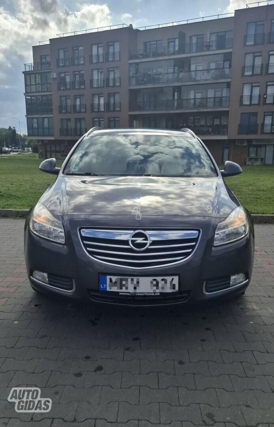 Grey Opel Insignia 2011 in Vilnius, with an engine capacity of 2.00 L and mileage of 253 thousand km for 3500 €, photo 6 on AUTOMOTO.COM.LV