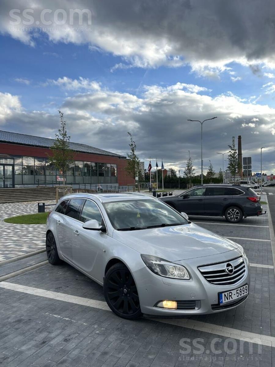 Pelēks Opel Insignia 2011 Jelgava, ar dzinēja tilpumu 2.00 L un nobraukumu 478 tūkst. km par 2950 €, foto 1 vietnē AUTOMOTO.COM.LV