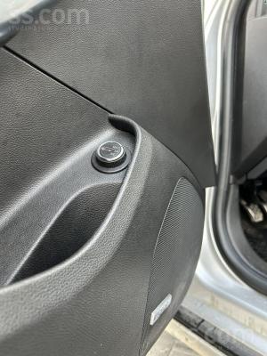 Pelēks Opel Insignia 2011 Jelgava, ar dzinēja tilpumu 2.00 L un nobraukumu 478 tūkst. km par 2950 €, foto 18 vietnē AUTOMOTO.COM.LV