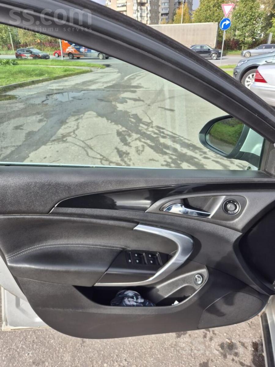 Pelēks Opel Insignia 2011 Rīga, ar dzinēja tilpumu 2.00 L un nobraukumu 396 tūkst. km par 2490 €, foto 16 vietnē AUTOMOTO.COM.LV