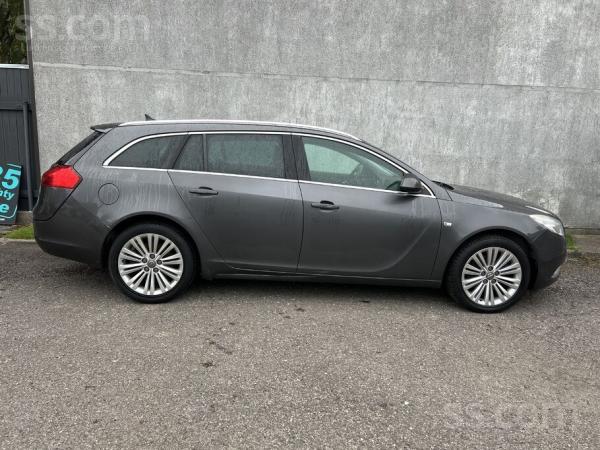 Pelēks Opel Insignia 2012 Liepāja, ar dzinēja tilpumu 2.00 L un nobraukumu 241 tūkst. km par 4000 €, foto 2 vietnē AUTOMOTO.COM.LV