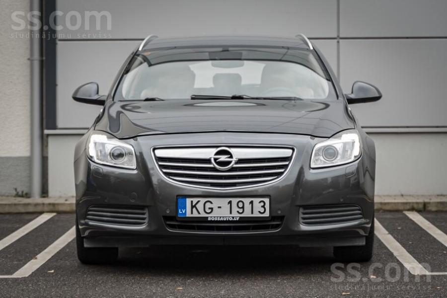 Pelēks Opel Insignia 2012 Rīga, ar dzinēja tilpumu 2.00 L un nobraukumu 0 tūkst. km par 3850 €, foto 2 vietnē AUTOMOTO.COM.LV