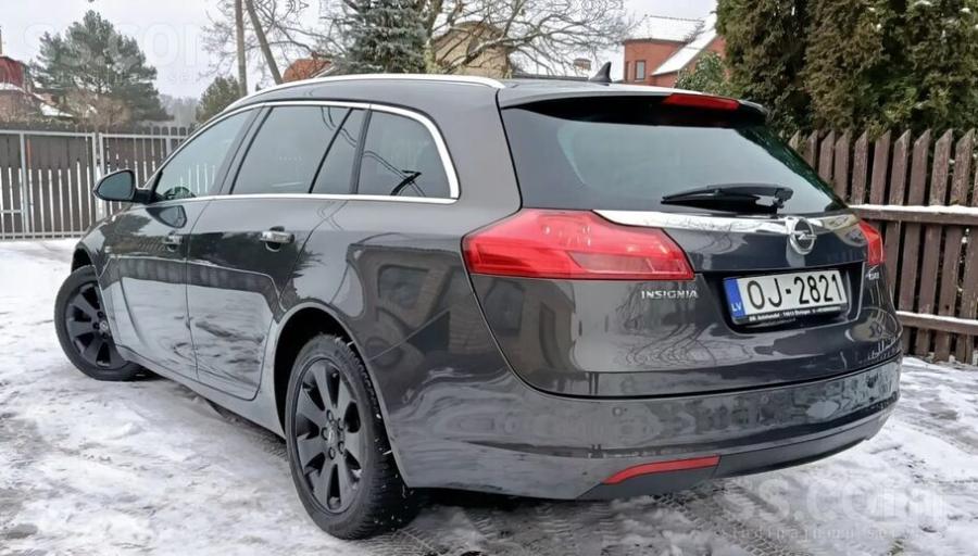 Pelēks Opel Insignia 2012 Rīga, ar dzinēja tilpumu 2.00 L un nobraukumu 265 tūkst. km par 5250 €, foto 2 vietnē AUTOMOTO.COM.LV