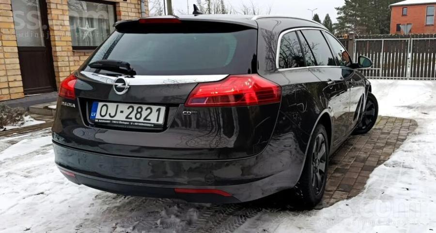 Pelēks Opel Insignia 2012 Rīga, ar dzinēja tilpumu 2.00 L un nobraukumu 265 tūkst. km par 5250 €, foto 3 vietnē AUTOMOTO.COM.LV