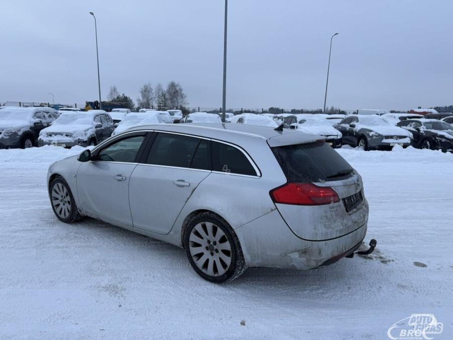 Grey Opel Insignia 2012 in Avizieniai, with an engine capacity of 2.00 L and mileage of 331 thousand km for 3900 €, photo 18 on AUTOMOTO.COM.LV
