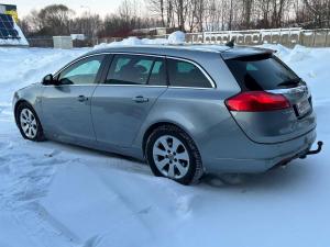 Grey Opel Insignia 2012 in Klaipeda, with an engine capacity of 1.96 L and mileage of 292 thousand km for 3800 €, photo 2 on AUTOMOTO.COM.LV