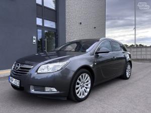 Grey Opel Insignia 2012 in Kaunas, with an engine capacity of 2.00 L and mileage of 340 thousand km for 2490 €, photo  on AUTOMOTO.COM.LV