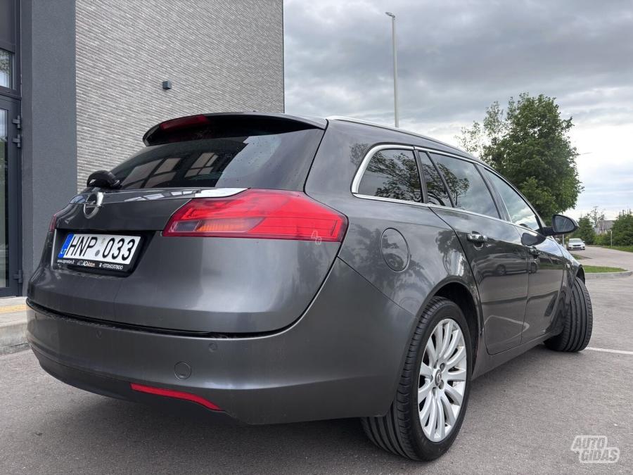 Grey Opel Insignia 2012 in Kaunas, with an engine capacity of 2.00 L and mileage of 340 thousand km for 2490 €, photo 8 on AUTOMOTO.COM.LV