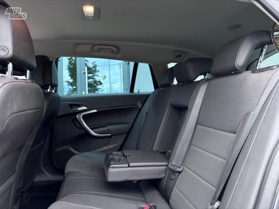 Grey Opel Insignia 2012 in Kaunas, with an engine capacity of 2.00 L and mileage of 340 thousand km for 2490 €, photo 12 on AUTOMOTO.COM.LV