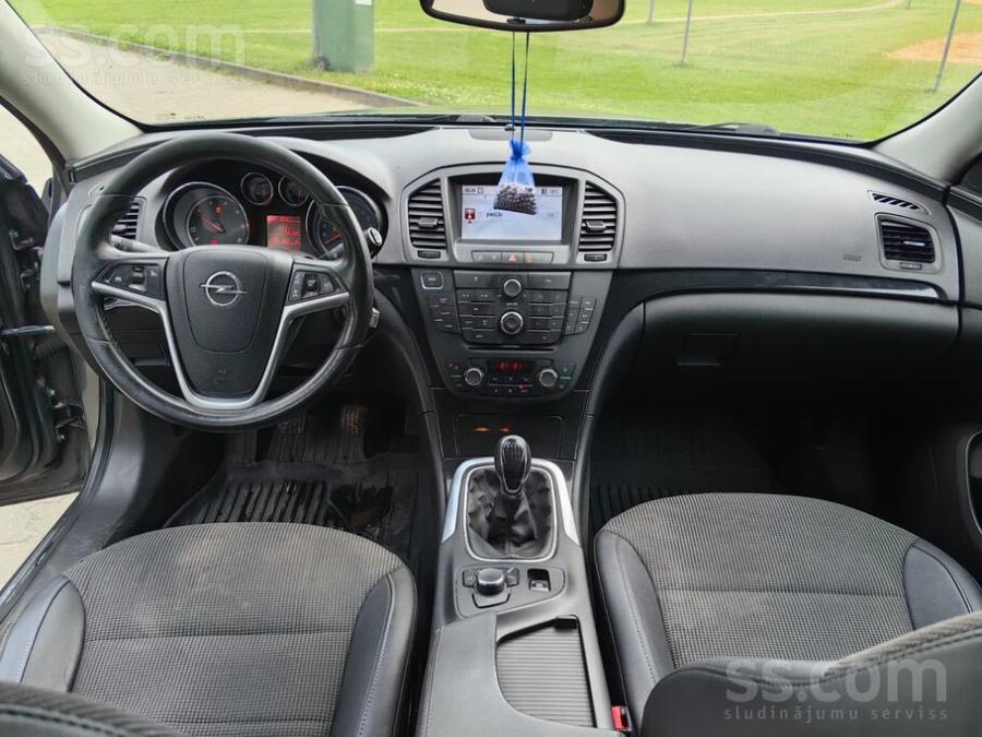 Pelēks Opel Insignia 2012 Preiļi, ar dzinēja tilpumu 2.00 L un nobraukumu 326 tūkst. km par 2450 €, foto 10 vietnē AUTOMOTO.COM.LV