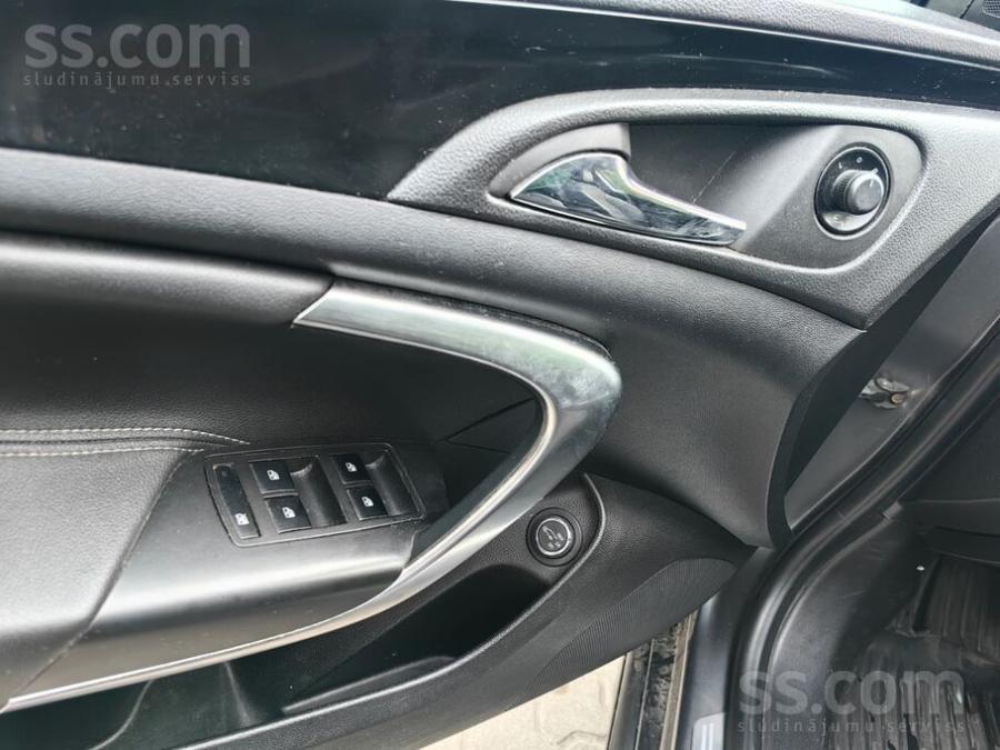 Pelēks Opel Insignia 2012 Preiļi, ar dzinēja tilpumu 2.00 L un nobraukumu 326 tūkst. km par 2450 €, foto 12 vietnē AUTOMOTO.COM.LV
