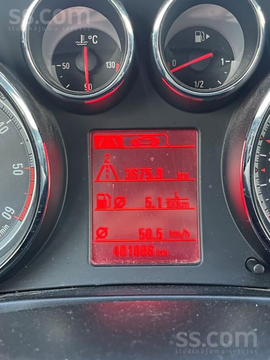 Grey Opel Insignia 2012 in Riga, with an engine capacity of 2.00 L and mileage of 401 thousand km for 3750 €, photo 19 on AUTOMOTO.COM.LV
