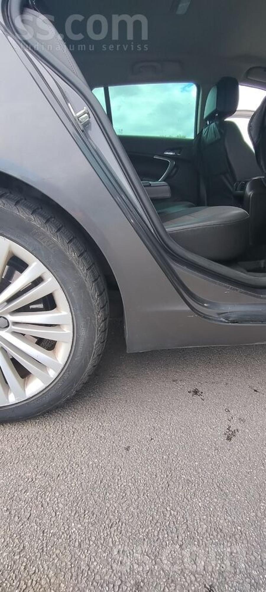 Pelēks Opel Insignia 2012 Rīga, ar dzinēja tilpumu 2.00 L un nobraukumu 263 tūkst. km par 4500 €, foto 22 vietnē AUTOMOTO.COM.LV