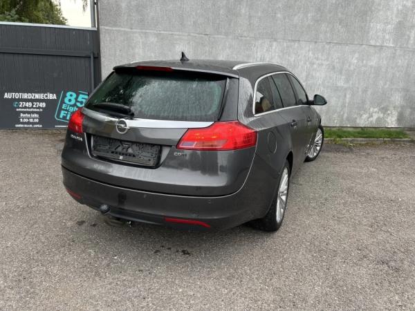 Pelēks Opel Insignia 2012 Rīga, ar dzinēja tilpumu 2.00 L un nobraukumu 241 tūkst. km par 4150 €, foto 1 vietnē AUTOMOTO.COM.LV