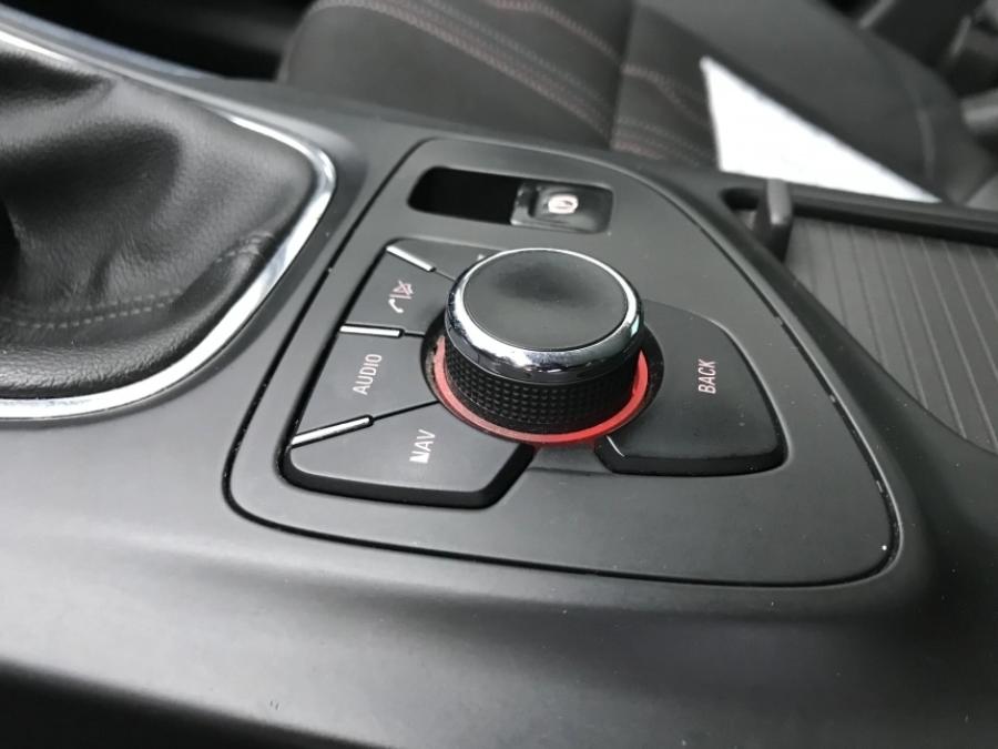 Pelēks Opel Insignia 2012 Rīga, ar dzinēja tilpumu 2.00 L un nobraukumu 241 tūkst. km par 4150 €, foto 9 vietnē AUTOMOTO.COM.LV