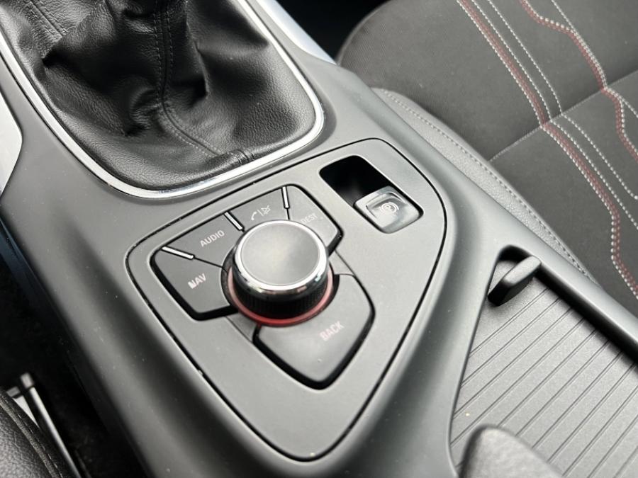 Pelēks Opel Insignia 2012 Rīga, ar dzinēja tilpumu 2.00 L un nobraukumu 241 tūkst. km par 4150 €, foto 14 vietnē AUTOMOTO.COM.LV