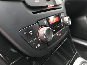 Pelēks Opel Insignia 2012 Rīga, ar dzinēja tilpumu 2.00 L un nobraukumu 241 tūkst. km par 4150 €, foto 22 vietnē AUTOMOTO.COM.LV