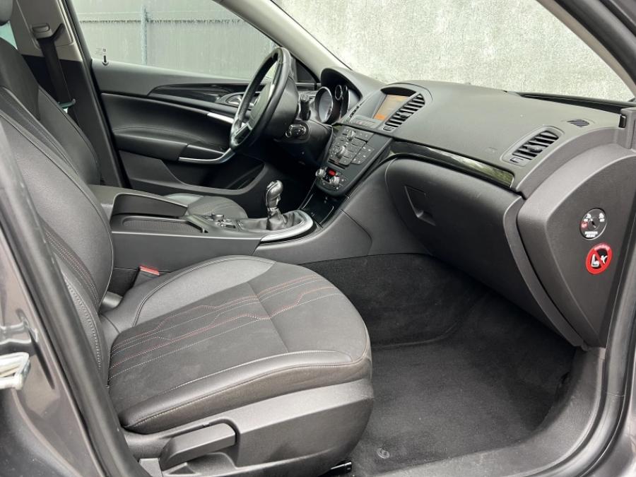 Pelēks Opel Insignia 2012 Rīga, ar dzinēja tilpumu 2.00 L un nobraukumu 241 tūkst. km par 4150 €, foto 54 vietnē AUTOMOTO.COM.LV