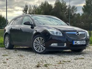 Grey Opel Insignia 2012 in Jelgava, with an engine capacity of 2.00 L and mileage of 328 thousand km for 3200 €, photo 4 on AUTOMOTO.COM.LV