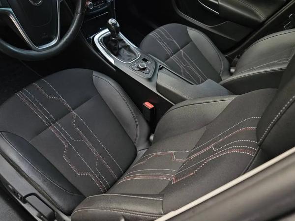 Grey Opel Insignia 2012 in Jekabpils, with an engine capacity of 2.00 L and mileage of 264 thousand km for 5390 €, photo 8 on AUTOMOTO.COM.LV