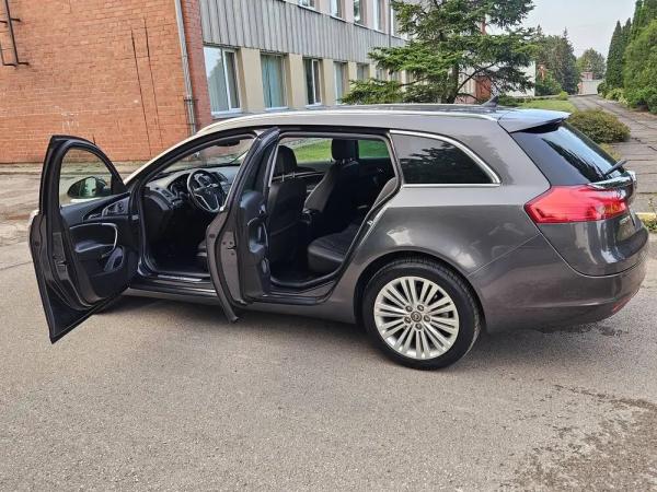 Grey Opel Insignia 2012 in Jekabpils, with an engine capacity of 2.00 L and mileage of 264 thousand km for 5390 €, photo 10 on AUTOMOTO.COM.LV
