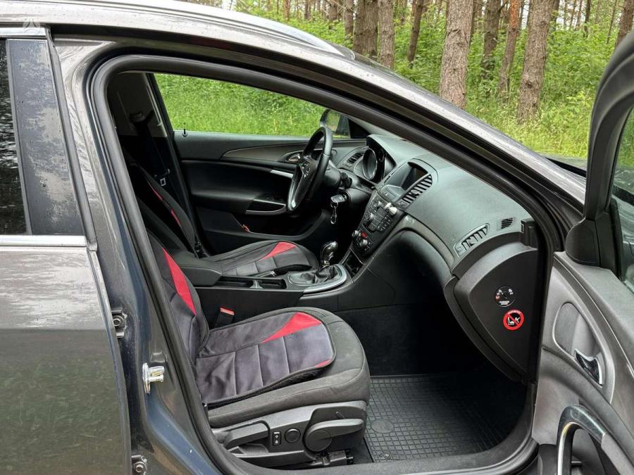 Pelēks Opel Insignia 2012 Utena, ar dzinēja tilpumu 1.96 L un nobraukumu 300 tūkst. km par 2499 €, foto 10 vietnē AUTOMOTO.COM.LV